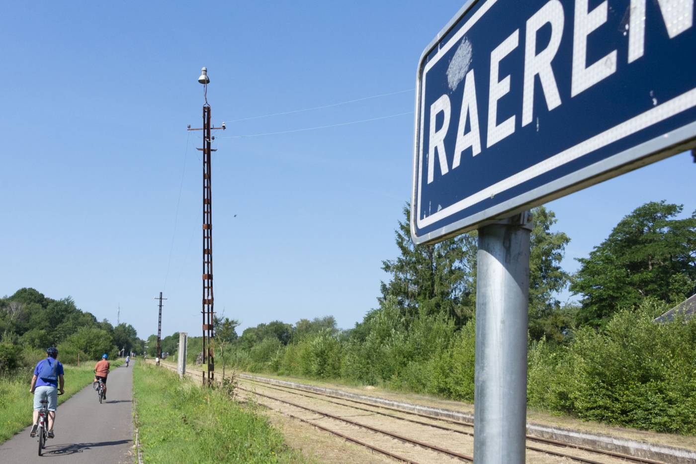 Voormaalig stationsgebouw & Vennbahn-fietsroute - Oostkantons